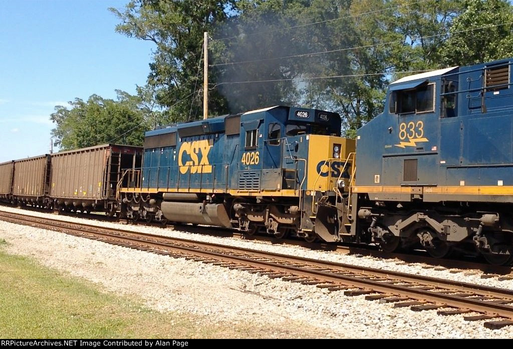 CSX SD40-3 4026 smoking like an Alco